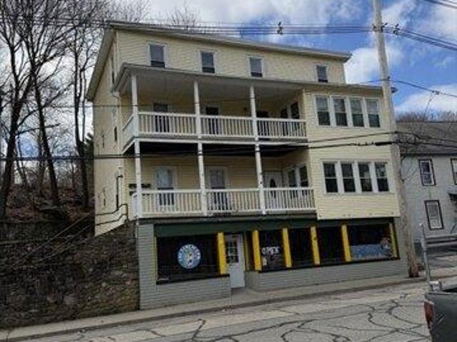 house with 10 bedroom, Southbridge MA DLS102090006