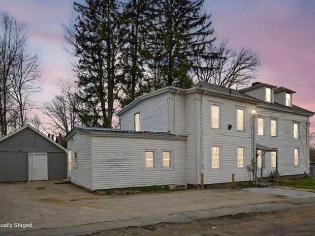 house with 10 bedroom, Southbridge MA DS102443095