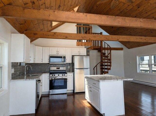 house with 10 bedroom, Salisbury MA DS103808682