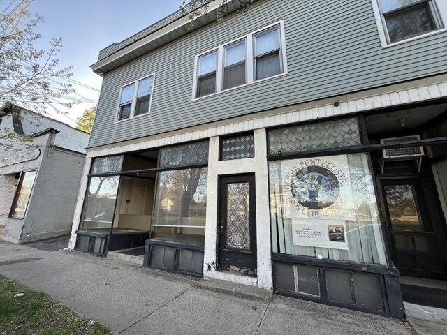 house with 10 bedroom, Springfield MA DLS102670880