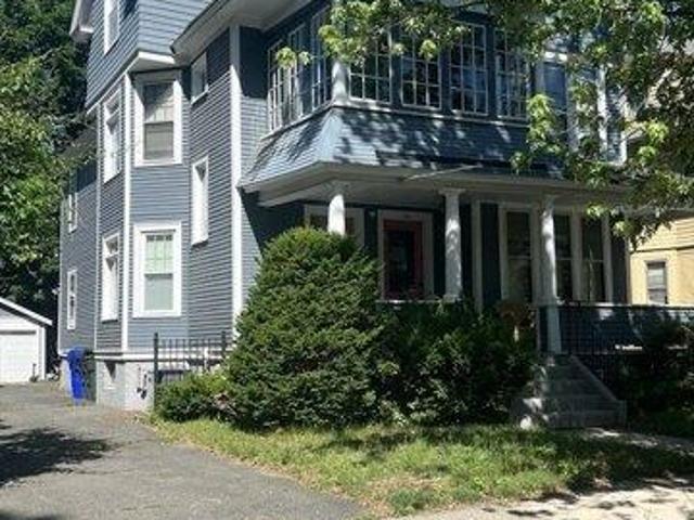 house with 10 bedroom, Springfield MA ES105041857