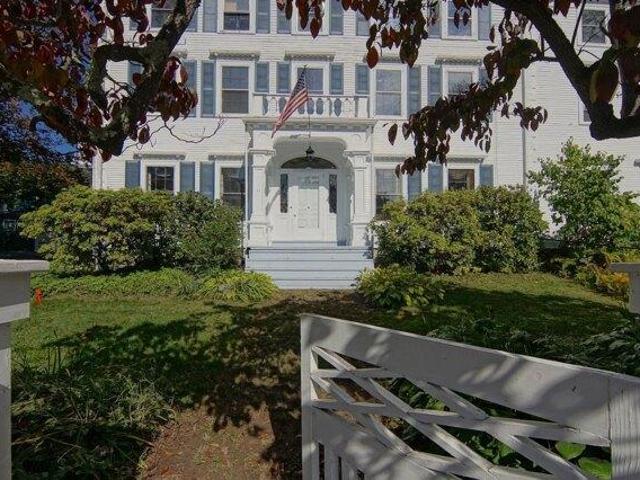 house with 10 bedroom, Portsmouth NH ES105113419
