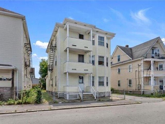 house with 10 bedroom, Pawtucket RI ES105203062
