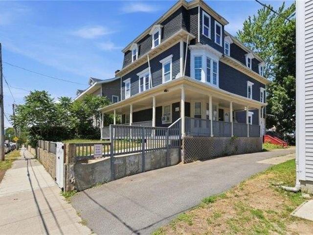 house with 10 bedroom, Providence RI DS104261501