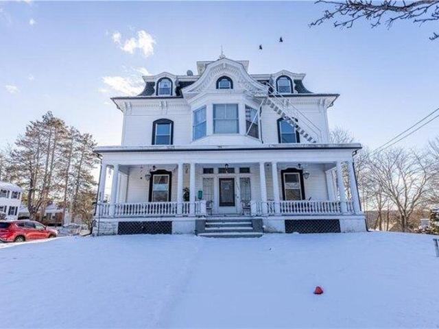 house with 10 bedroom, Woonsocket RI DS103162554