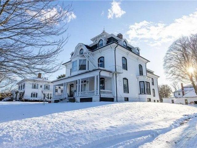 house with 10 bedroom, Woonsocket RI ES105112828