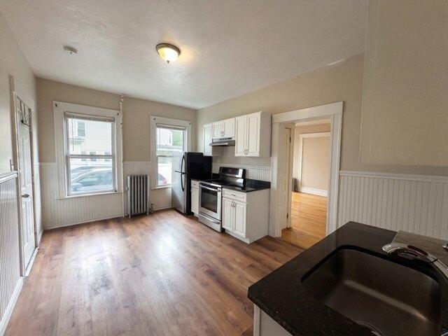 house with 10 bedroom, Worcester MA ES104261680