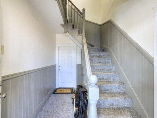 house with 10 bedroom, Worcester MA ES104921073