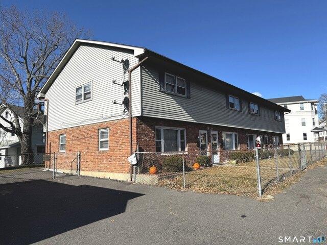 house with 10 bedroom, Waterbury CT DLS101659214