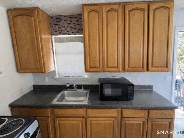 house with 10 bedroom, Waterbury CT DS103161082