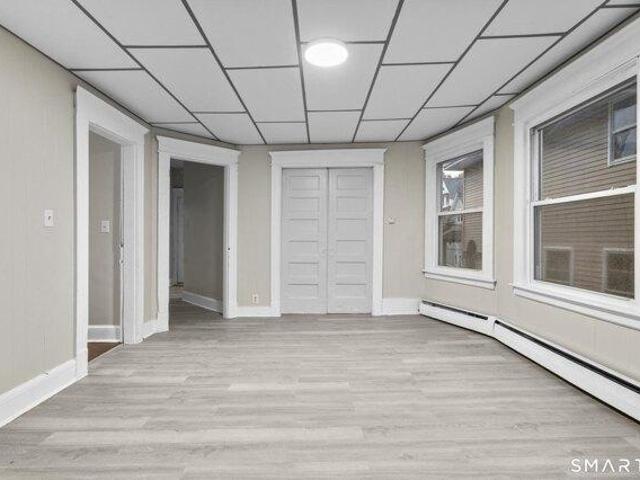 house with 10 bedroom, Waterbury CT ES104790346