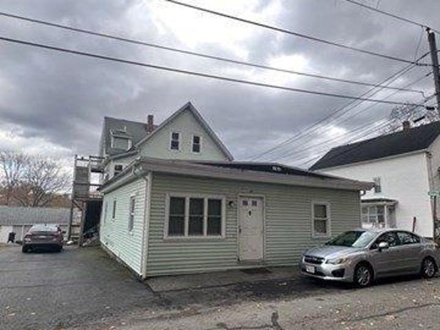 house with 10 bedroom, Webster MA DLS102635065