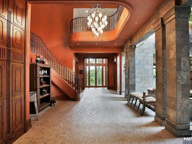 house with 10 bedroom, Teaneck NJ ES105160342
