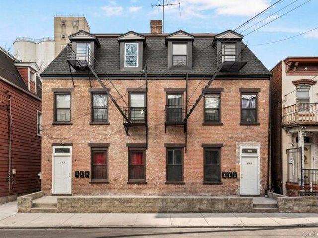 house with 10 bedroom, Yonkers NY DLS101782899
