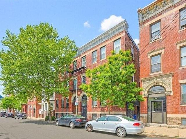 house with 11 bedroom, Boston MA ES104833090