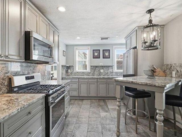 house with 11 bedroom, Boston MA ES105058988