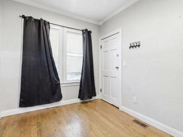 house with 11 bedroom, Boston MA ES105109729