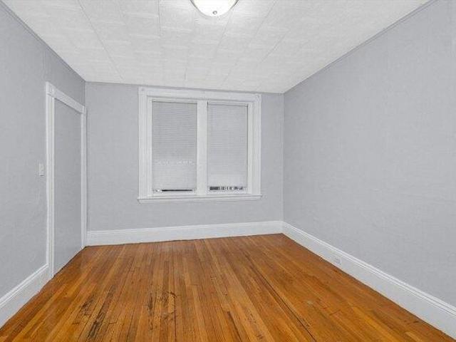 house with 11 bedroom, Boston MA ES103069235