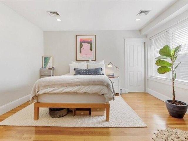 house with 11 bedroom, Boston MA ES103621068