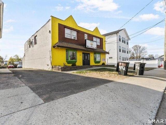 house with 11 bedroom, East Haven CT ES104832357