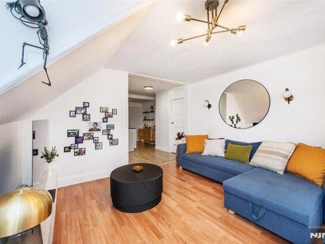 house with 11 bedroom, East Orange NJ ES104193035