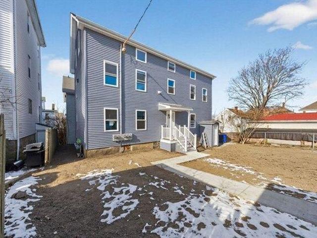 house with 11 bedroom, Fall River MA DS102724813