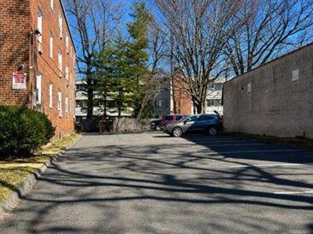 house with 11 bedroom, Hartford CT ES104149987