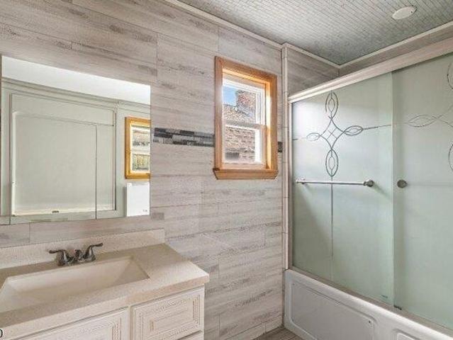 house with 11 bedroom, Irvington NJ ES105123494