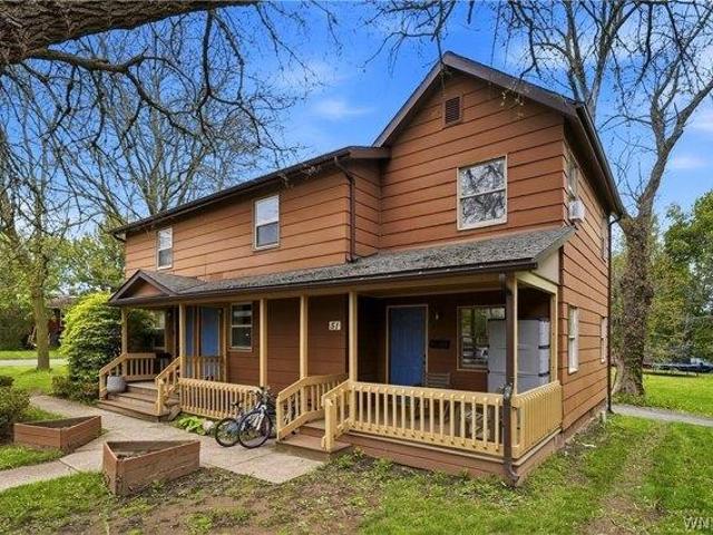 house with 11 bedroom, Lockport NY ES104902717