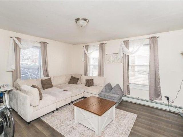 house with 11 bedroom, Lincoln RI ES103018566