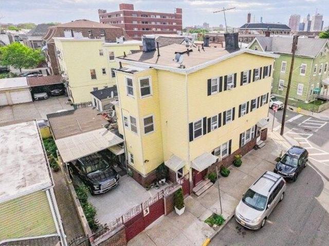 house with 11 bedroom, Newark NJ ES103188771