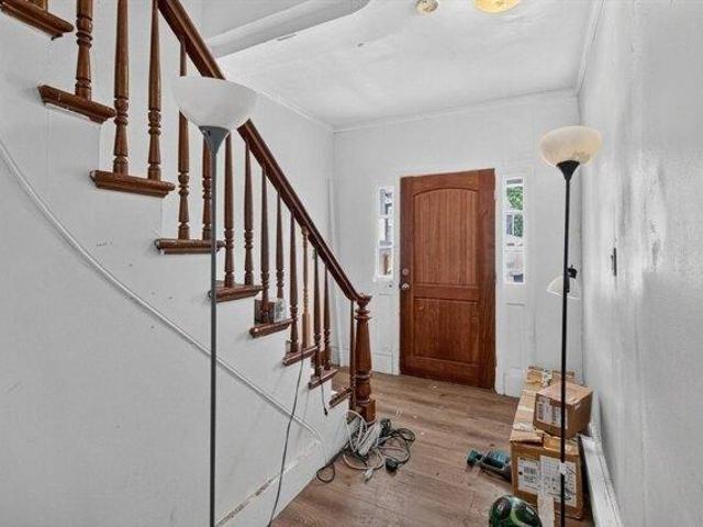 house with 11 bedroom, Springfield MA ES104810096