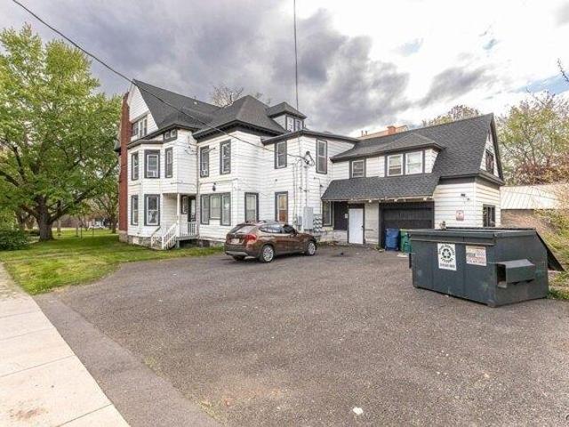 house with 11 bedroom, Syracuse NY ES104905226