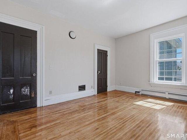 house with 11 bedroom, Plainfield CT ES103928196