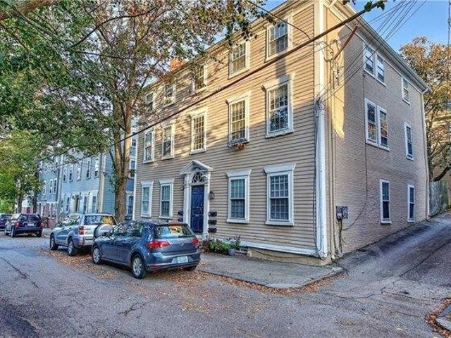 house with 11 bedroom, Providence RI DS102725496