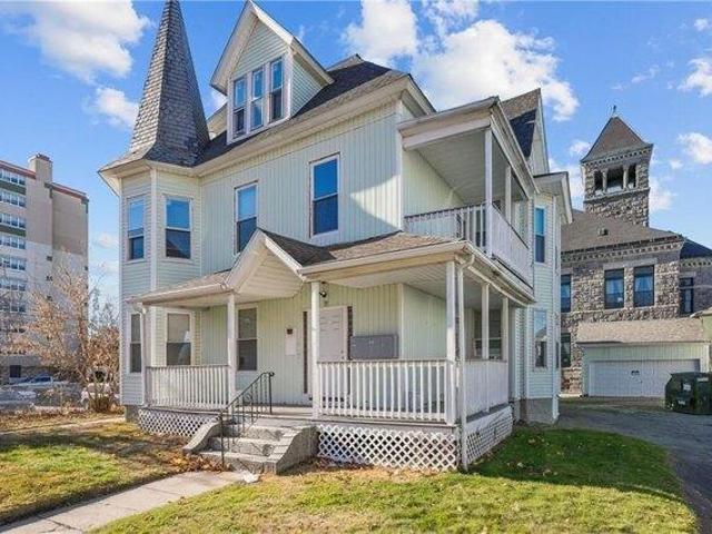 house with 11 bedroom, Woonsocket RI DS103163135