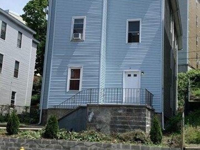 house with 11 bedroom, Worcester MA DS103619264