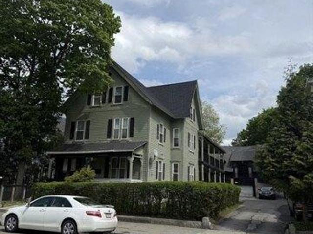 house with 11 bedroom, Worcester MA ES103250927