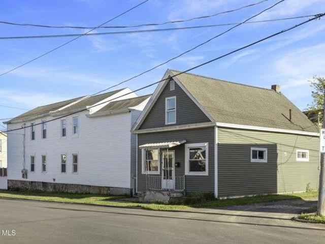 house with 11 bedroom, Watervliet NY ES104921942