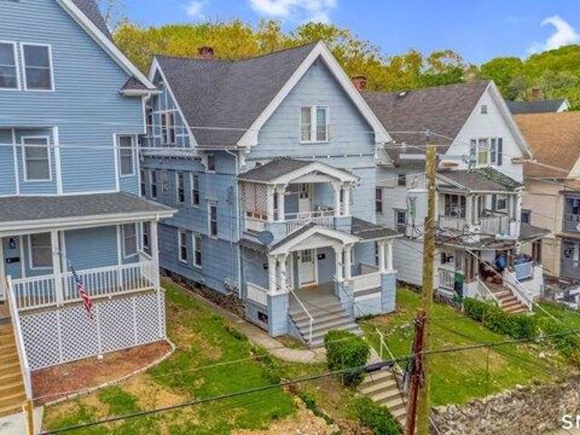 house with 11 bedroom, Waterbury CT DLS102475281