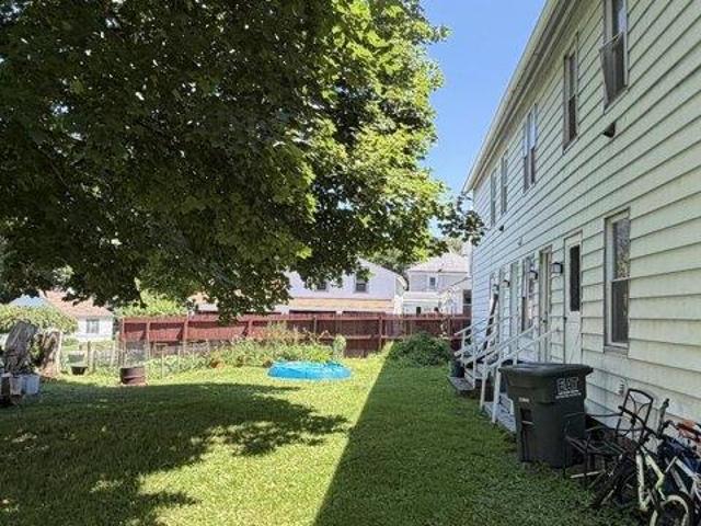 house with 12 bedroom, Adams MA ES105109775