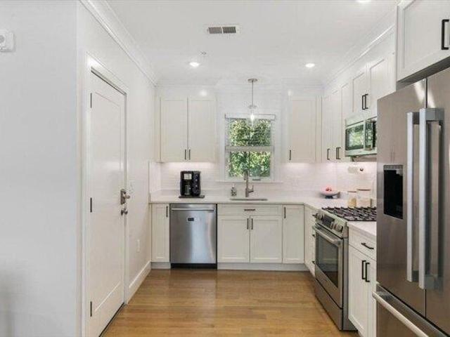 house with 12 bedroom, Boston MA DS102558698