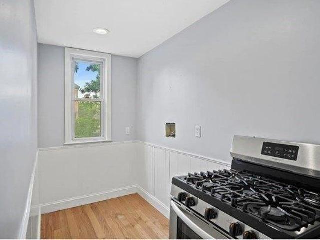 house with 12 bedroom, Boston MA DS103222898