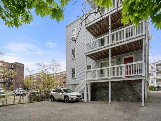 house with 12 bedroom, Boston MA ES104042057