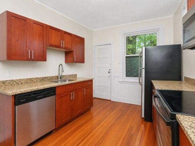 house with 12 bedroom, Boston MA ES104835623