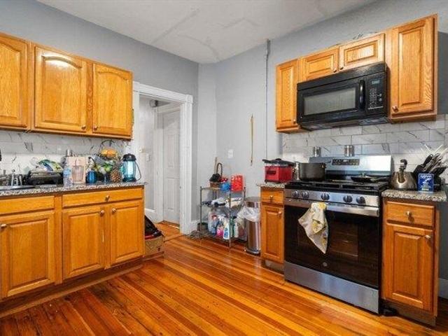 house with 12 bedroom, Boston MA ES105060214