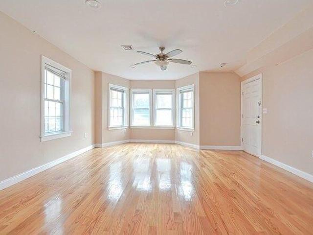 house with 12 bedroom, Boston MA ES105117484