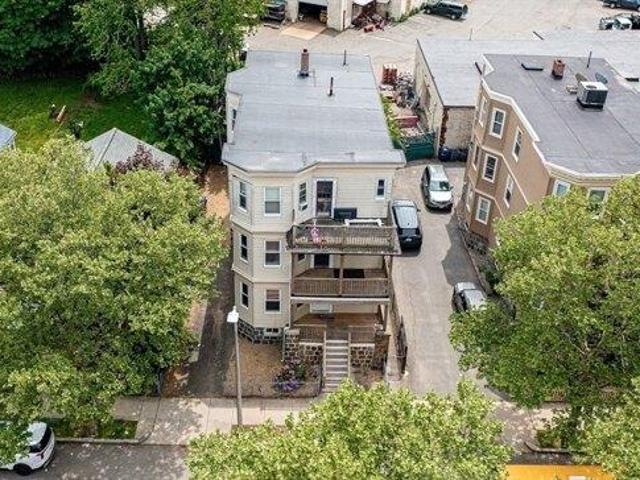 house with 12 bedroom, Boston MA ES103889618