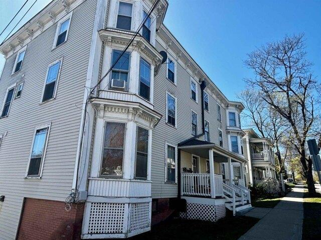 house with 12 bedroom, Dover NH ES103034312