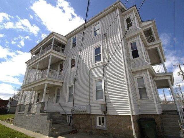 house with 12 bedroom, Fall River MA DS102564452